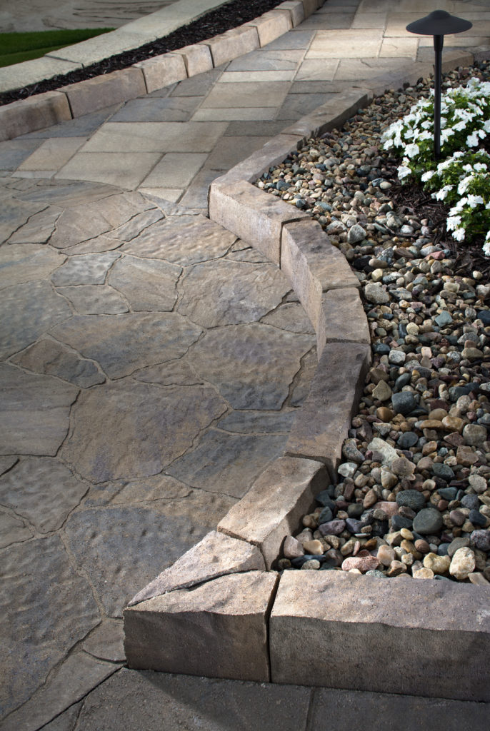 Anglia Edger - Belgard - Delta Stone Products